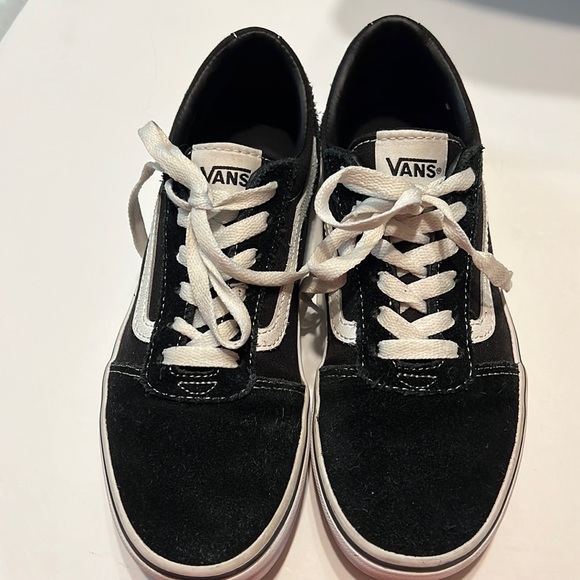 Vans | Shoes | Vans Old Skool Black And White Lace Up Padded Collars ...